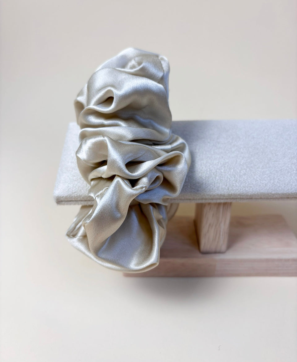 Silk Ribbons vs Satin Ribbons: The Differences Every Creative and Brid ...